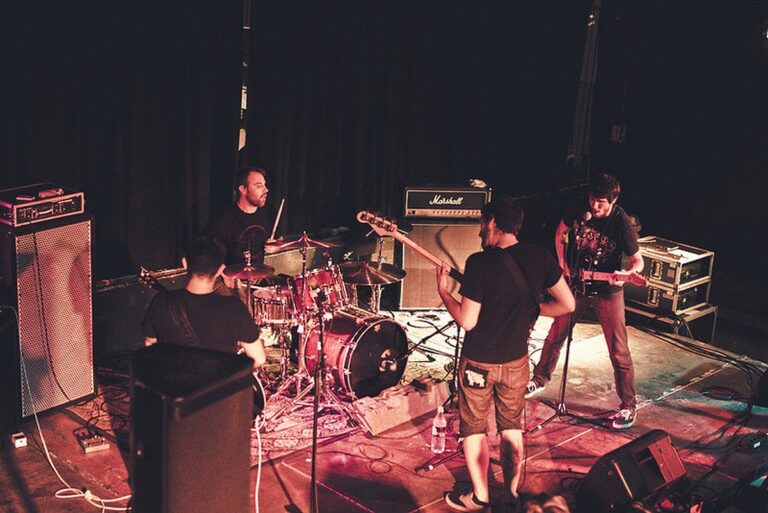 A deep dive into the state of screamo - 25 bands mega feature ...