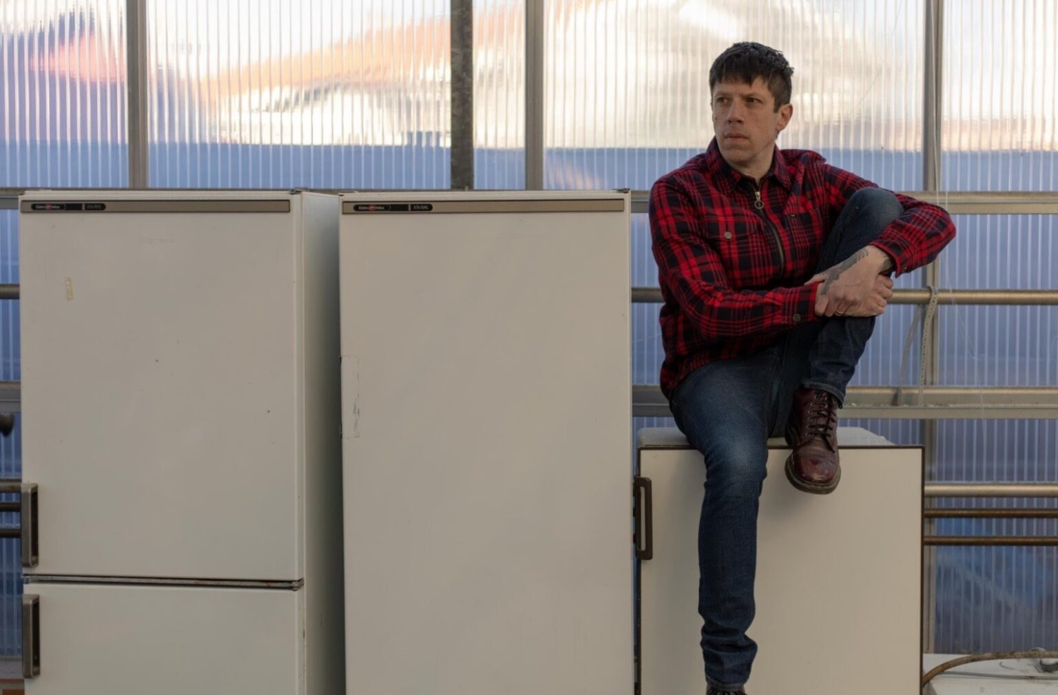 Punk rocker Fred Lee & The Restless streaming debut album in full ...