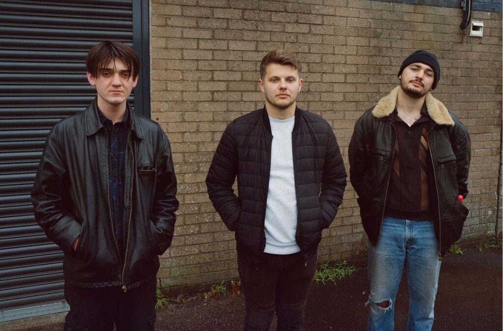 Cardiff punks SHLUG premiere debut single 'The Scent Of Roy Keane ...