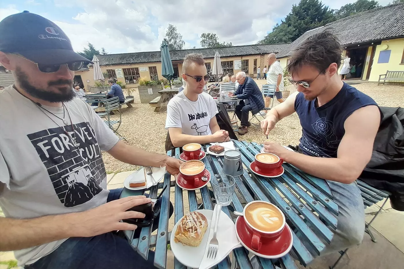 Touring the UK: Expectations vs Reality - IDIOTEQ.com