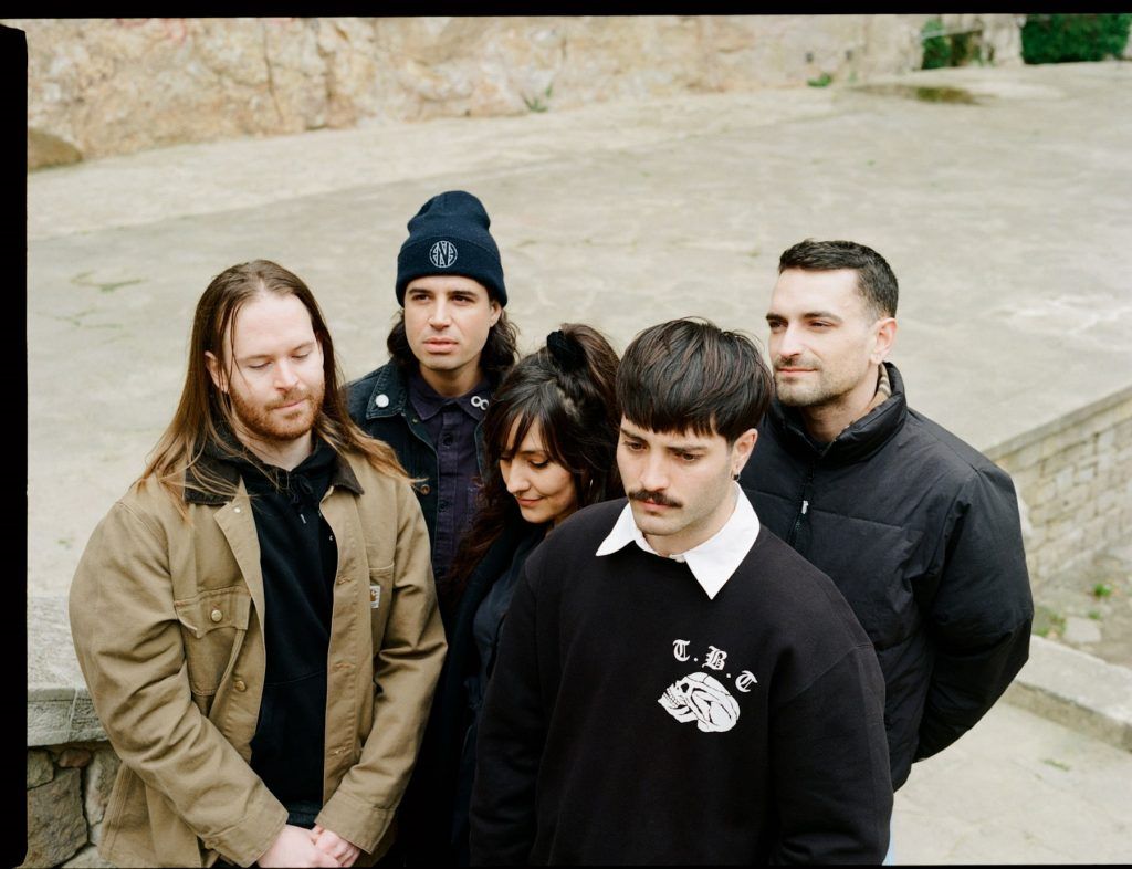 LEAVS: a glimpse into the shadows of light with beautiful new album ...